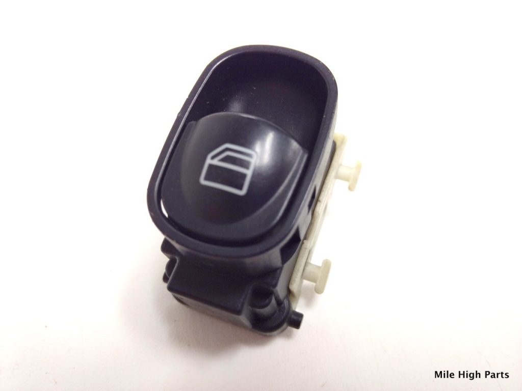 01 – 07 Mercedes W209 W203 CLK C Class Front Right Window Switch 203 ...