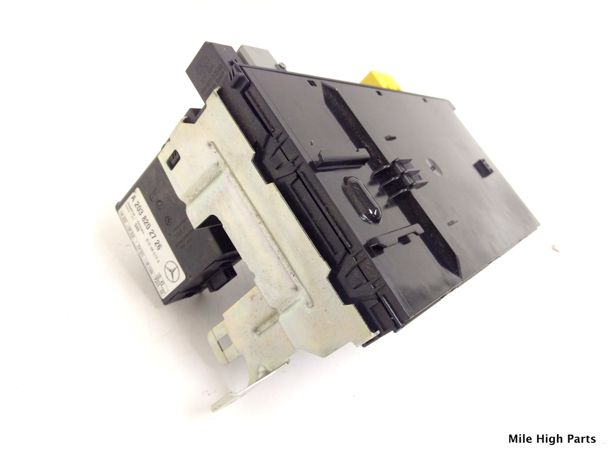 01-07 Mercedes W203 C230 CLK320 Rear Trunk SAM Fuse Relay Box ...