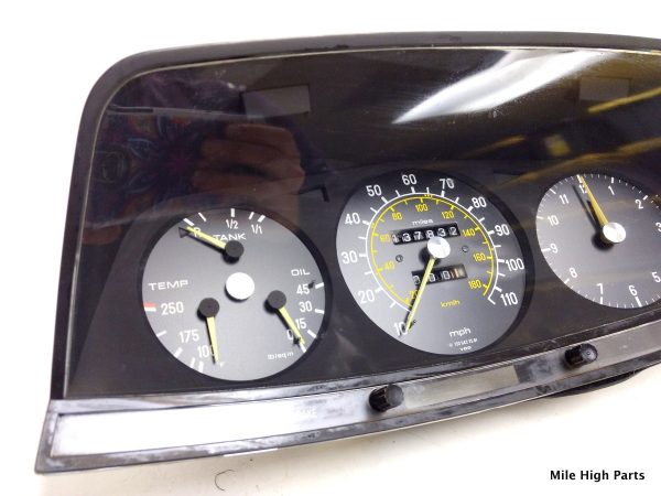 81-85 Mercedes W123 300D Instrument Cluster Speedometer 138K 87001050 ...