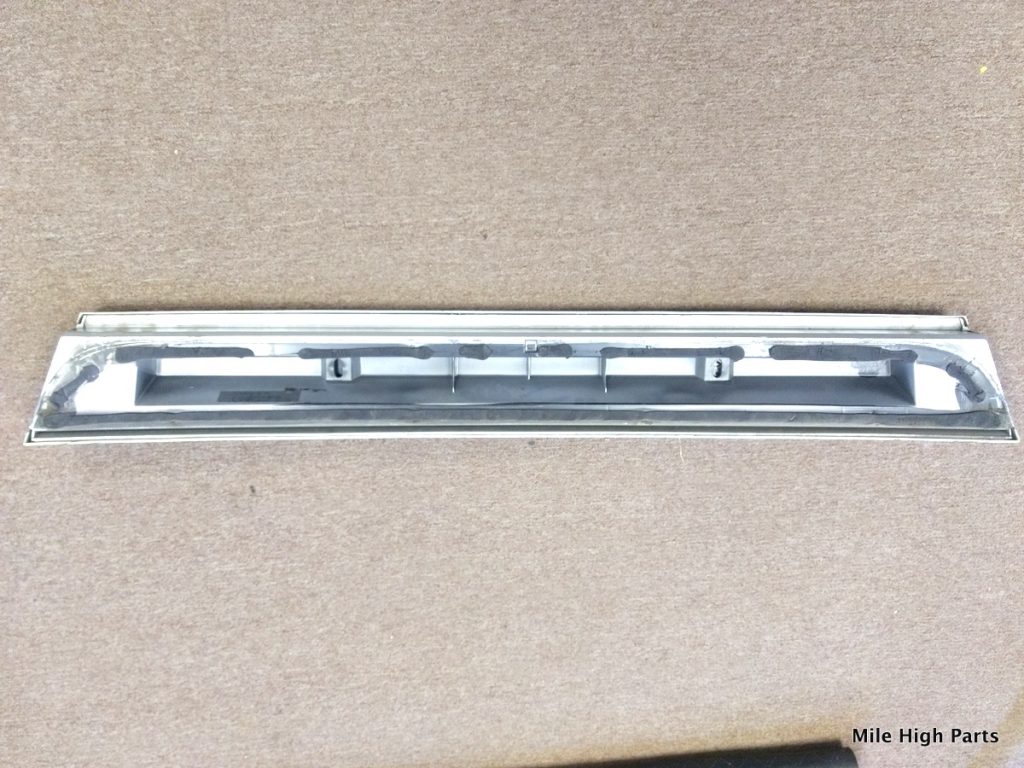 98-05 Mercedes W163 ML55 ML500 Tail Gate Lower Trim Molding Silver ...