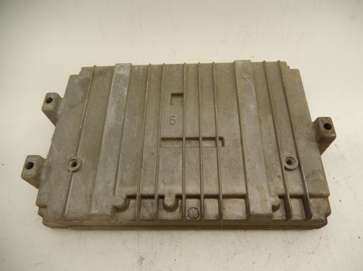 1999 Dodge Dakota 3.9 AT Engine Computer ECU 56040061AD 56040431AA ...